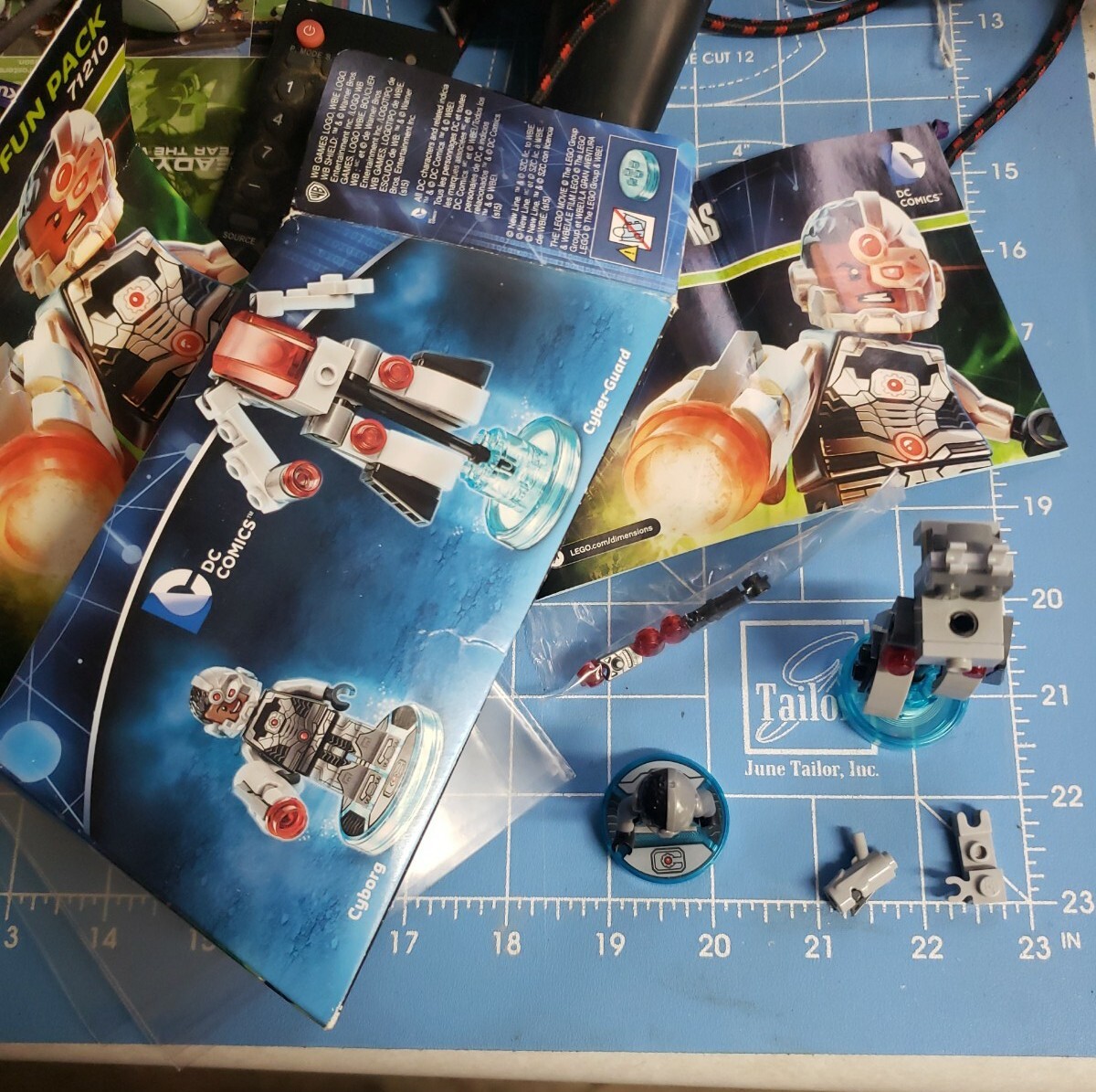 CYBORG Lego Dimensions 71210 Fun Pack MINIFIGURE Figure DC Lego Box ...