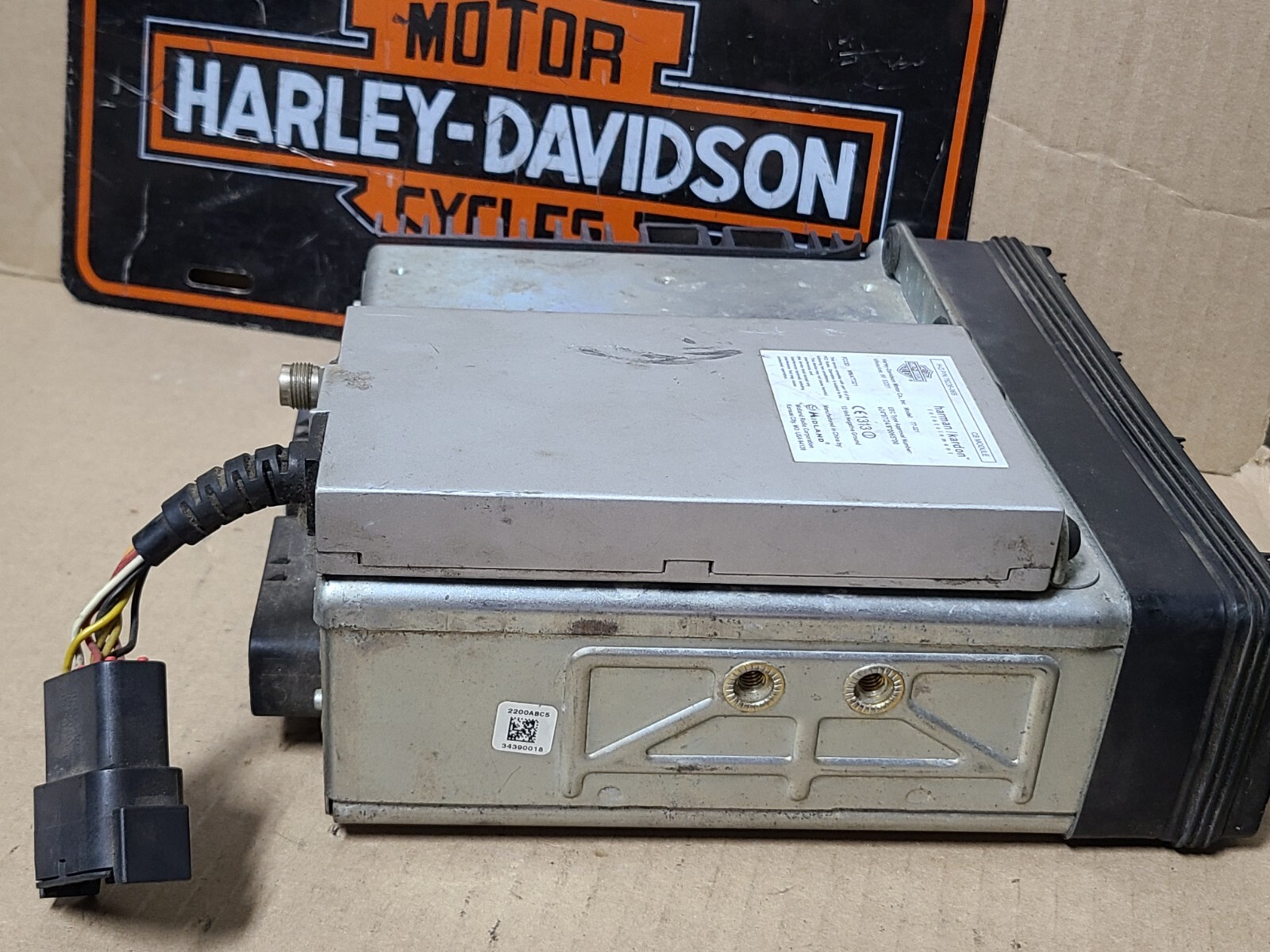 Harley-Davidson Touring Harman Kardon Stereo/ CD Player P/N# 76160-06 ...