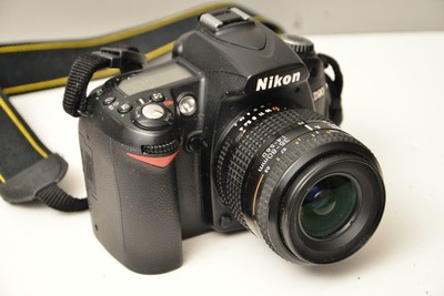 Nikon D90 12.3MP Digital SLR Camera w/ 2 Lenses Charger Bag 32g SD card ...