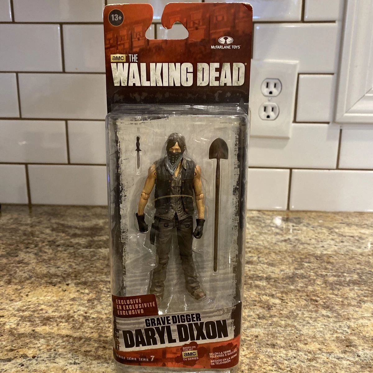 The Walking Dead DARYL DIXON GRAVE DIGGER Series Mcfarlane