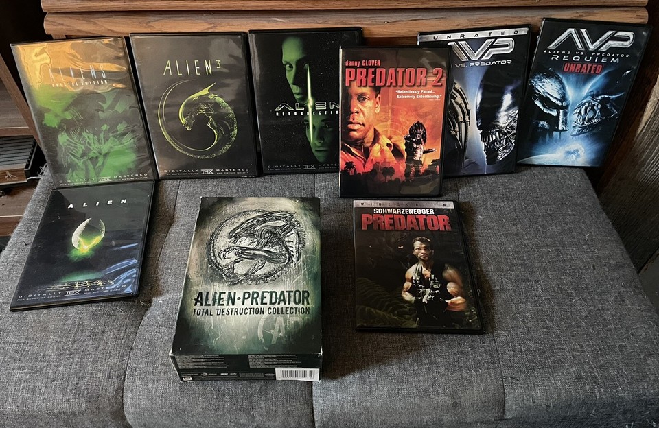 Alien/Predator movies Total Destruction Collection (DVD, 2008, 8-Disc ...