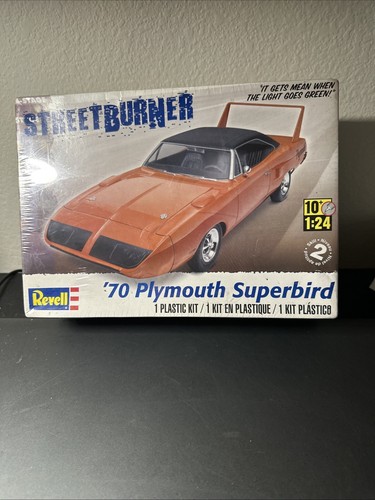 Revell Street Burner '70 Plymouth Superbird 1:24 #4921 Factory Sealed ...
