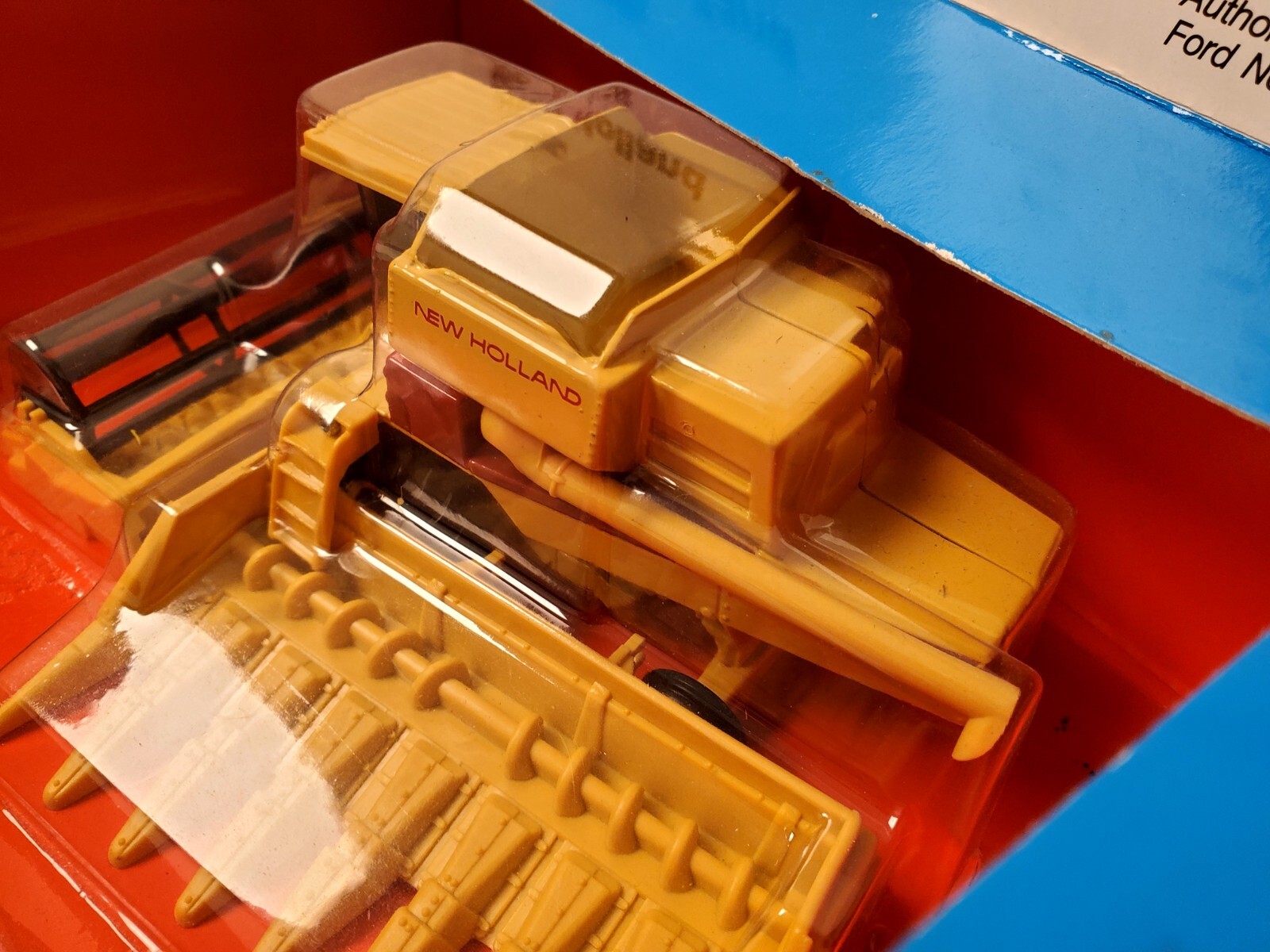 Ertl 1989 New Holland Combine TR Series with Corn/Grain Head Factory Sealed Box | eBay