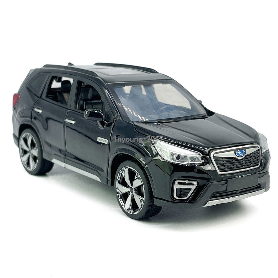 1:30 Subaru Forester Model Toy Car Diecast Metal Toy Vehicle Doors Open ...