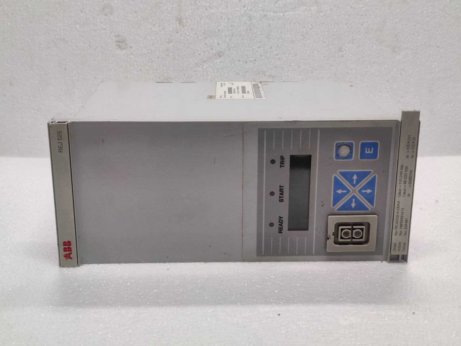 ABB REJ525 Overcurrent and Earth-Fault Relay REJ525B415BAA Rev. C ...
