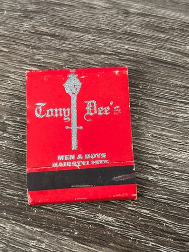 vintage matchbook TONY DEE'S HAIR STYLISTS LONG ISLAND NY FRONT STRIKE ...