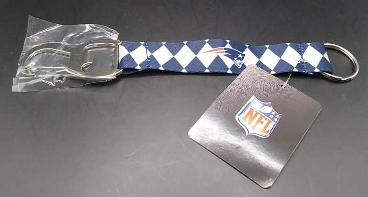 PSG NFL New England Patriots Tailgate Buddy - Strap Keychain with ...