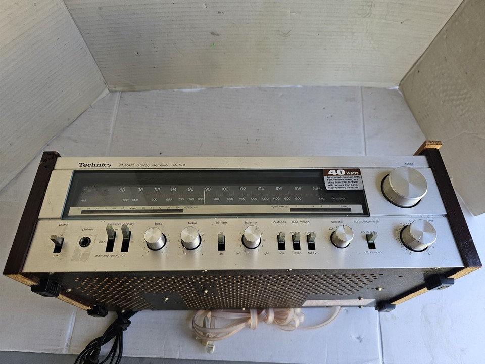 Technics SA-301, 40W AM/FM Stereo Receiver | eBay