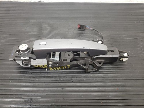 18-23 Chevrolet Traverse Front Left Driver Door Handle W/ Bracket OEM ...