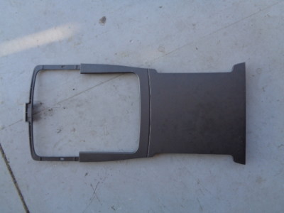 2009 CHEVY TRAVERSE CENTER CONSOLE UPPER COVER PLATE BEZEL UNDER ...