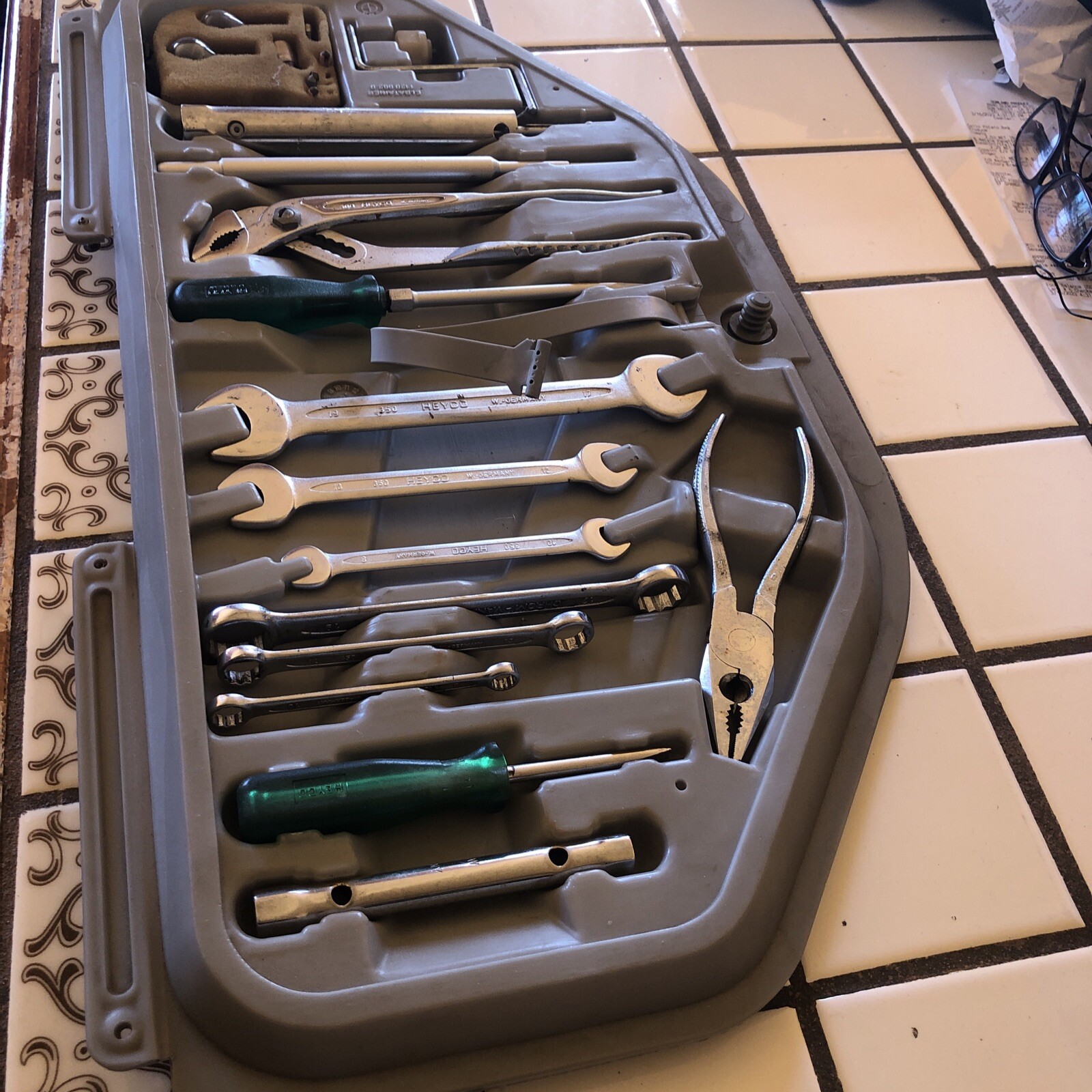 BMW E28 E23 M30 633 M6 735i 535is 533i 535i Rare Tool Kit 635 CS CSI ...