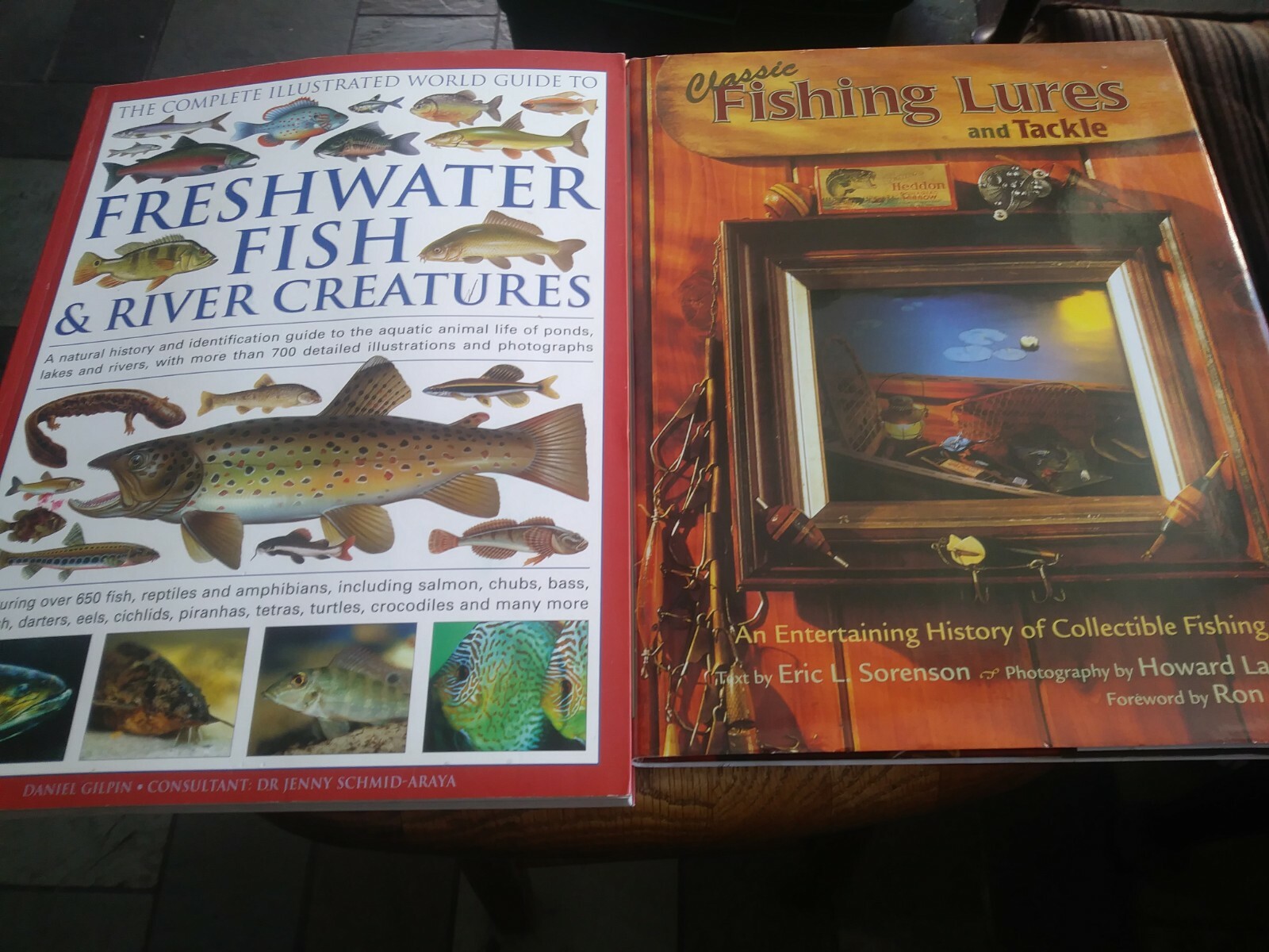 2 books on Fishing-The Complete Illustrated World Guide to Freshwater ...