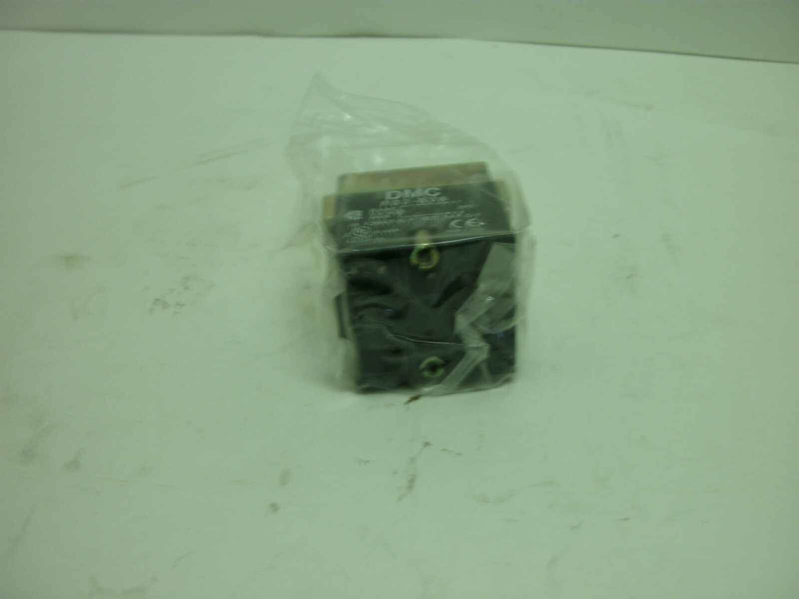 DMC RB2-BV6 PILOT LIGHT BODY W/BULB 24V BA9S 2.6W MAX NEW IN PKG. | eBay