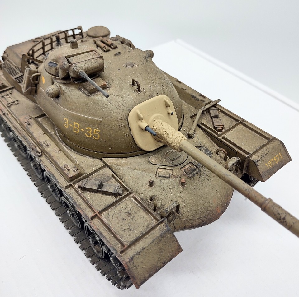 Rough 1:35 Scale Built Painted Plastic Model US M48 Patton Tank USMC ...