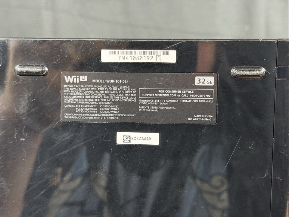 Nintendo Wii U Deluxe (WUP-101) 32GB - Game Console Bundle w/ 10 Games ...