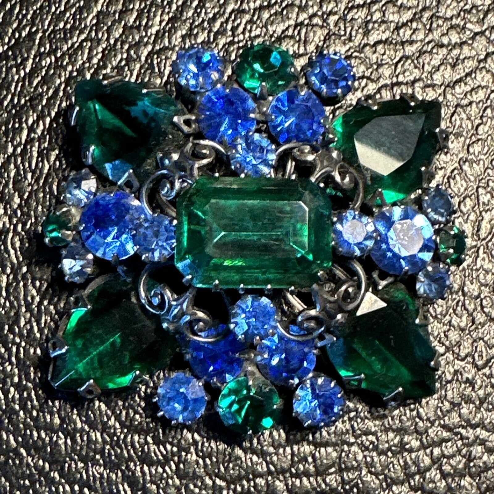 Antique green and blue crystal Glass brooch vintage a… - Gem