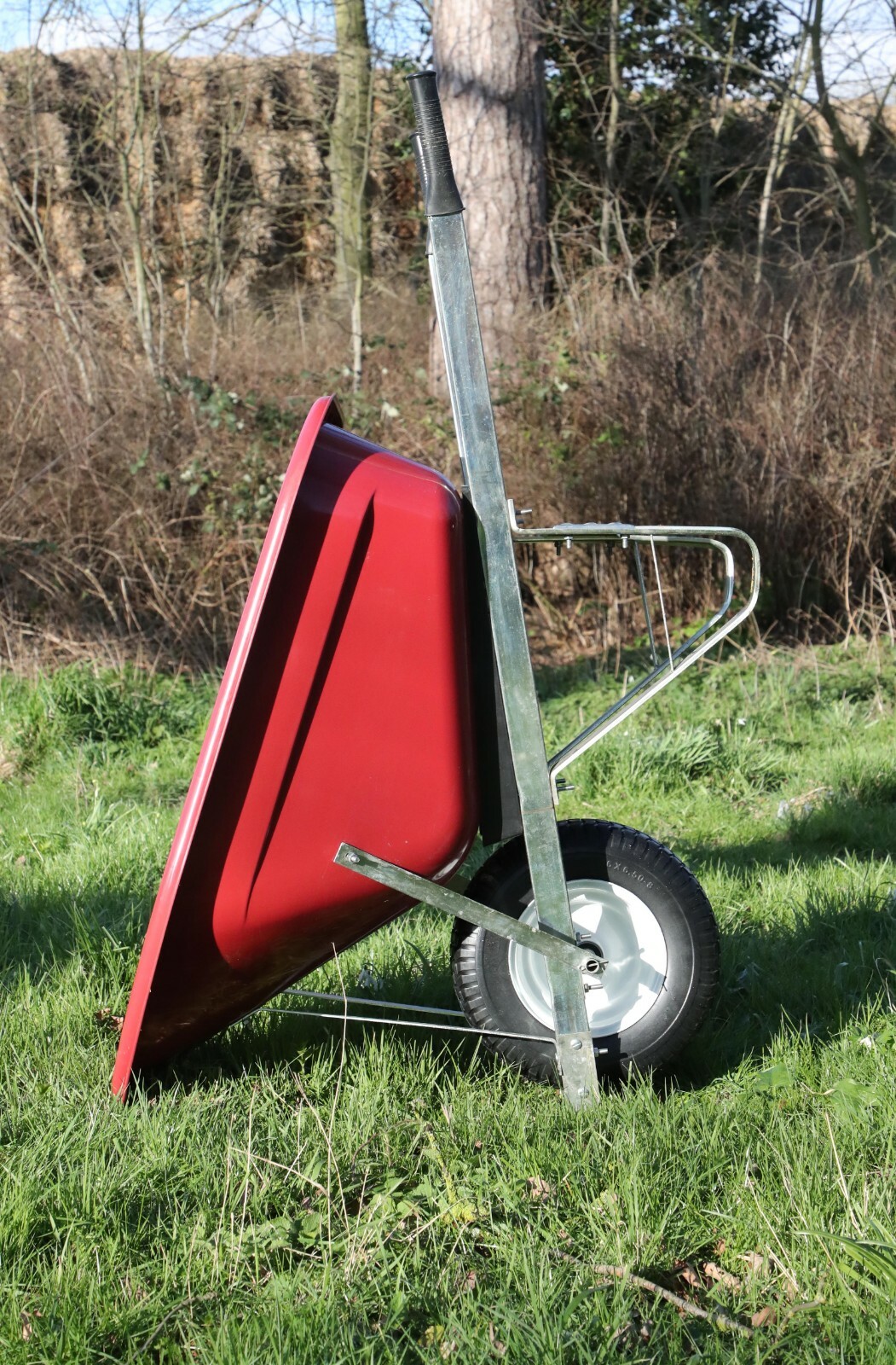 PUNCTURE PROOF OX WHEELBARROW 120L 160L 200L Garden Stable Foam Tyres ...