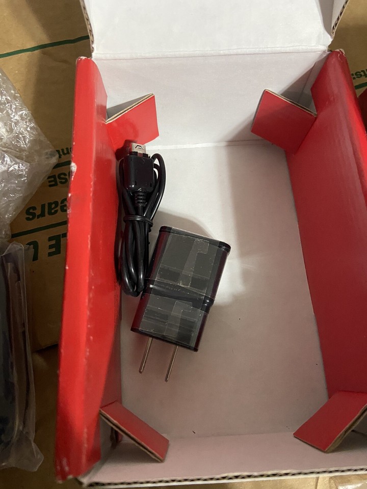 Casio Gz'One Boulder C711 - Black and Silver ( Verizon ) Flip Phone ...