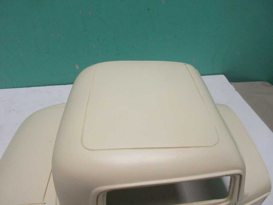 1/8 Scale 1932 Ford 3 Window Body Big Deuce 32 Coupe Resin Cast Stock ...