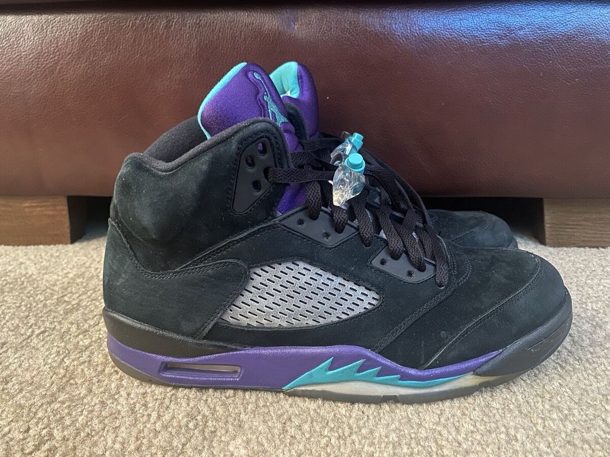 Nike Air Jordan 5 Retro Black Grape Sz 10.5 with Free Nike Air Jordan 5 Retro Black Grape Sz 10.5 with Free