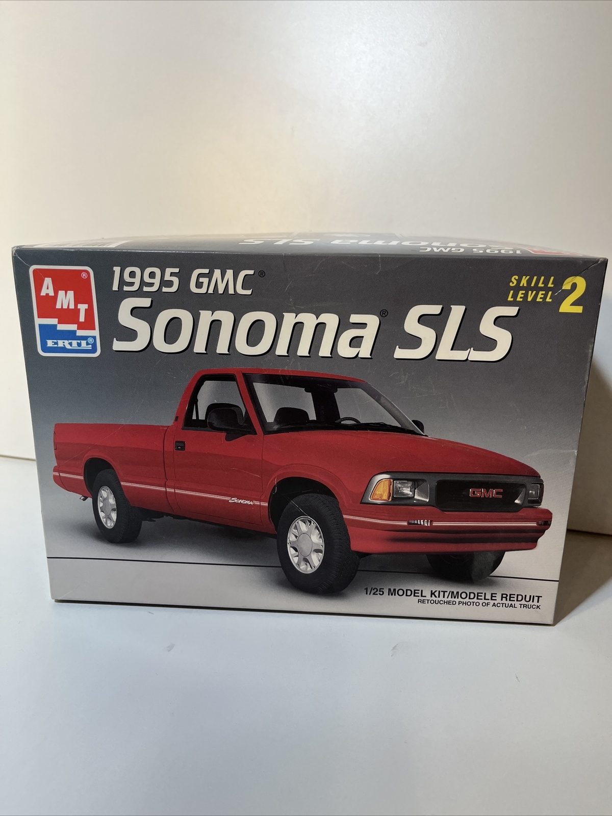AMT '95 GMC Sonoma S15 SLS Vintage 1995 1/25 Model Kit 8109 - Open Box ...