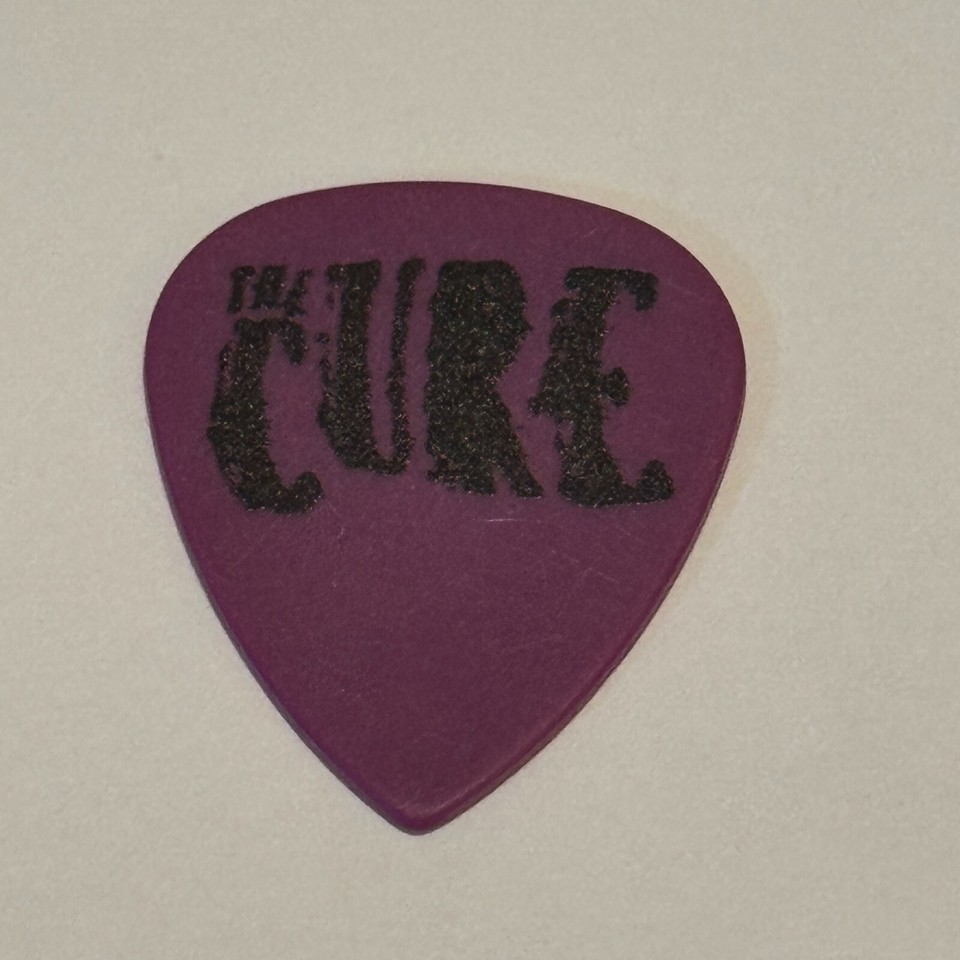 THE CURE ROBERT SMITH TOUR GUITAR PICK CONCERT STAGE BAND ISSUED ARTIST PLECTRUM | eBay