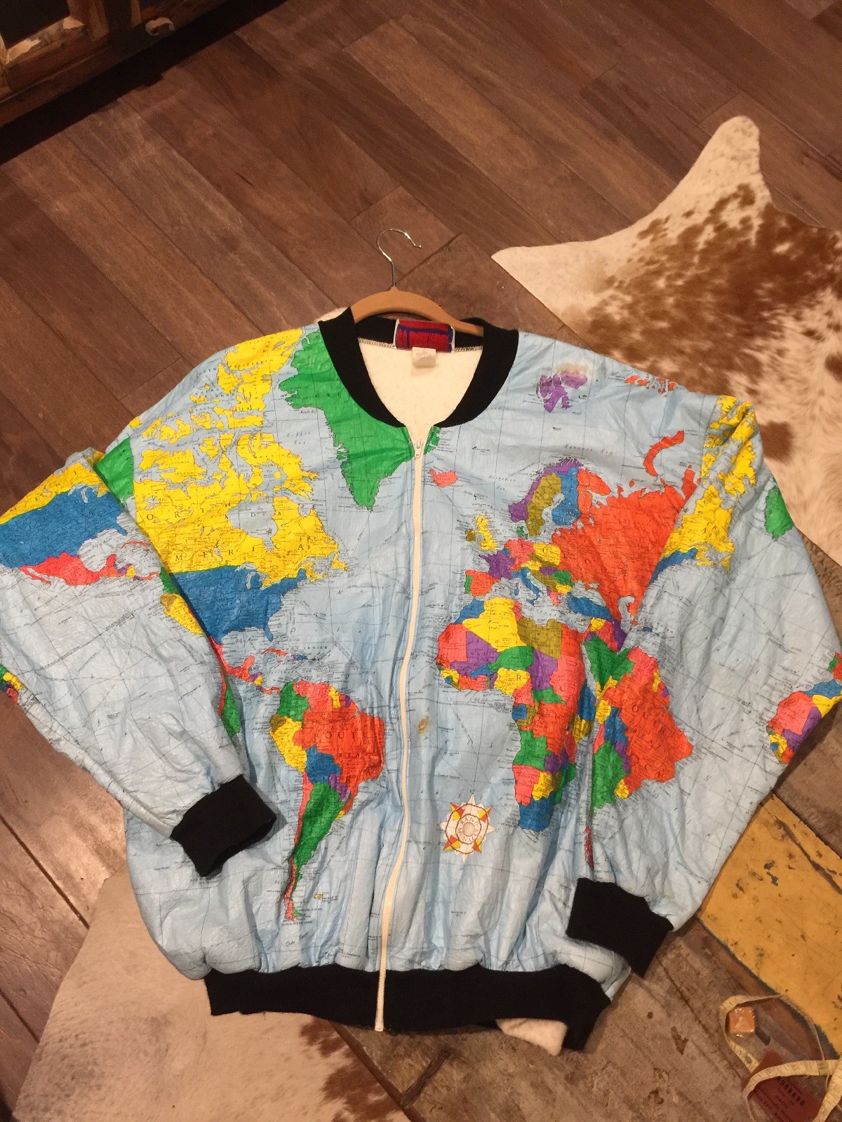 Vintage Lined Tyvek Map Of The World Jacket Rare - Gem
