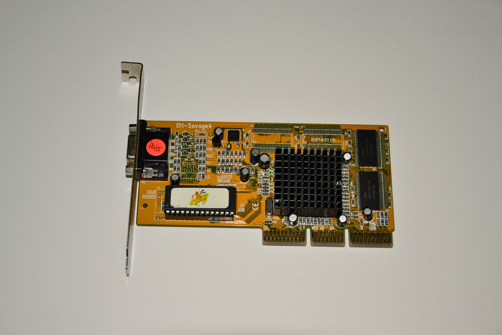 S3 Inc. Savage4 Rev. 2.0 (16 MB), AGP 4x/8x, Video Graphic Card, VGA D ...