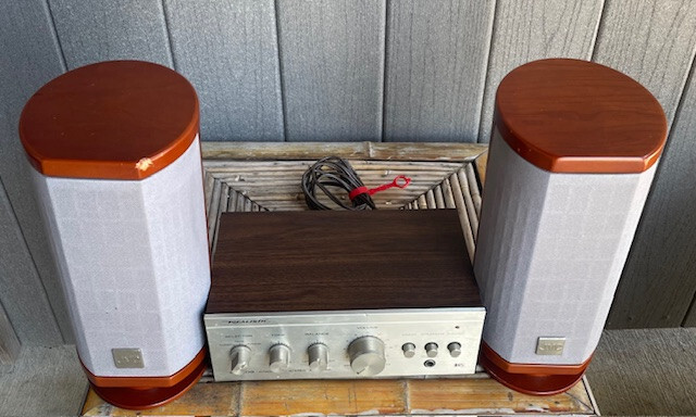 Vintage REALISTIC SA-102 Stereo Amplifier + JVC FSSD990 Speakers | eBay