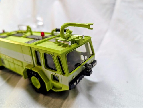 Conrad #5507 E-One Titan III Airport Fire Crash Truck - 1:50 (missing ...