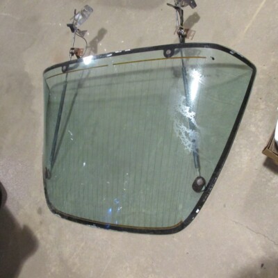 82 1982 CORVETTE COLLECTOR EDITION REAR HATCH BACK GLASS & MOUNTS ...