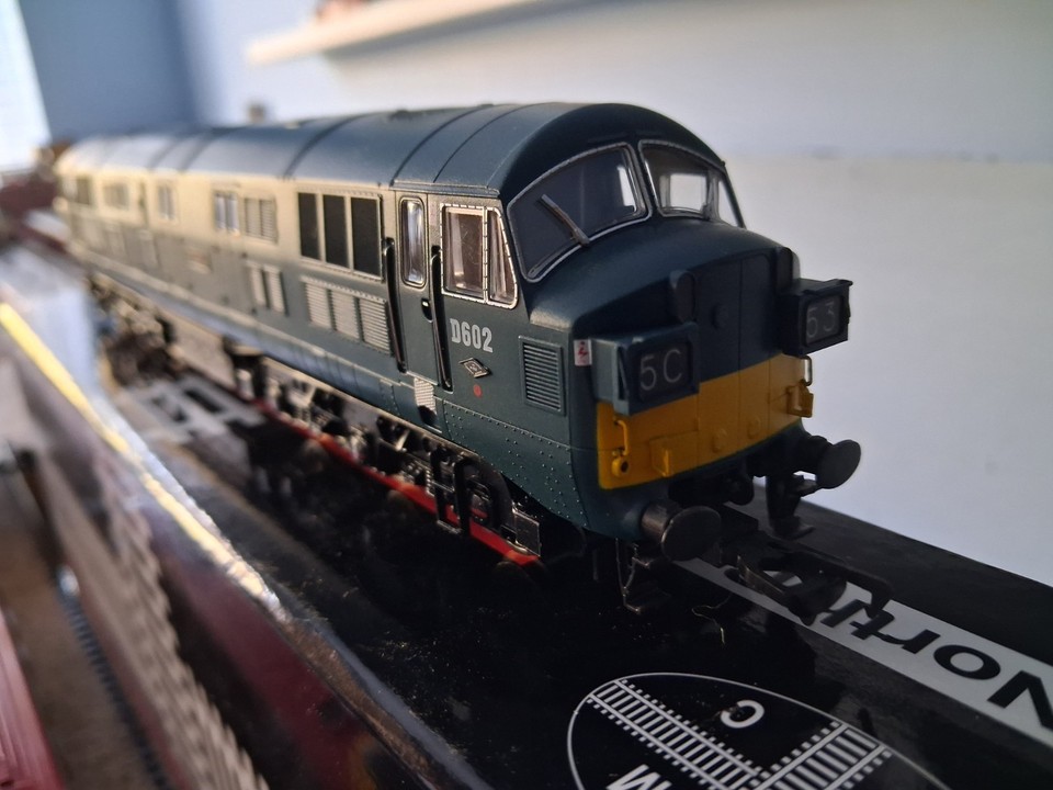 Kernow D600 Warship Locomotive D602 Bulldog OO Gauge Model Railway ...