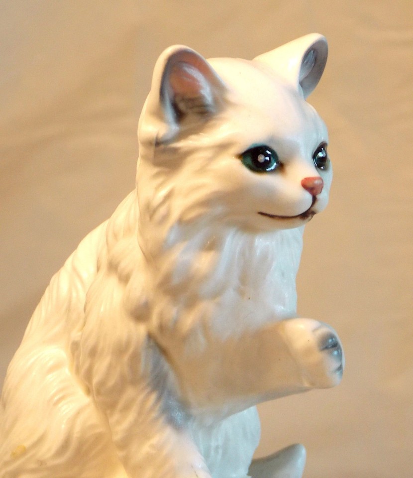 Vintage White Gray Cat Figurine Seated Blue Eyes Vintage H1513 4" | eBay