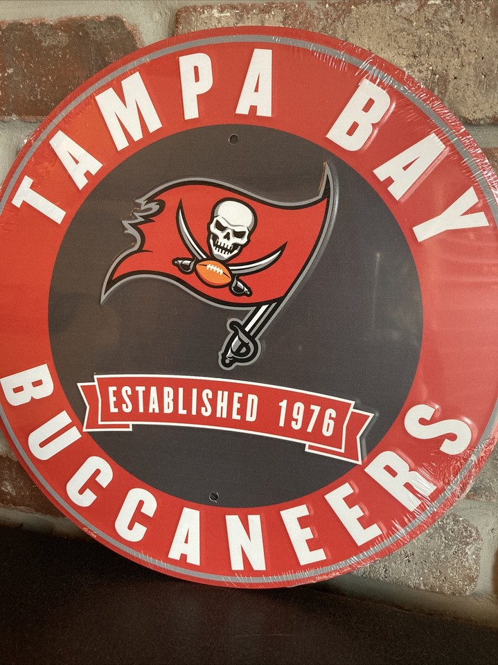 Tampa Bay Buccaneers NFL 12" Round Metal Embossed Sign Gym Mancave She ...