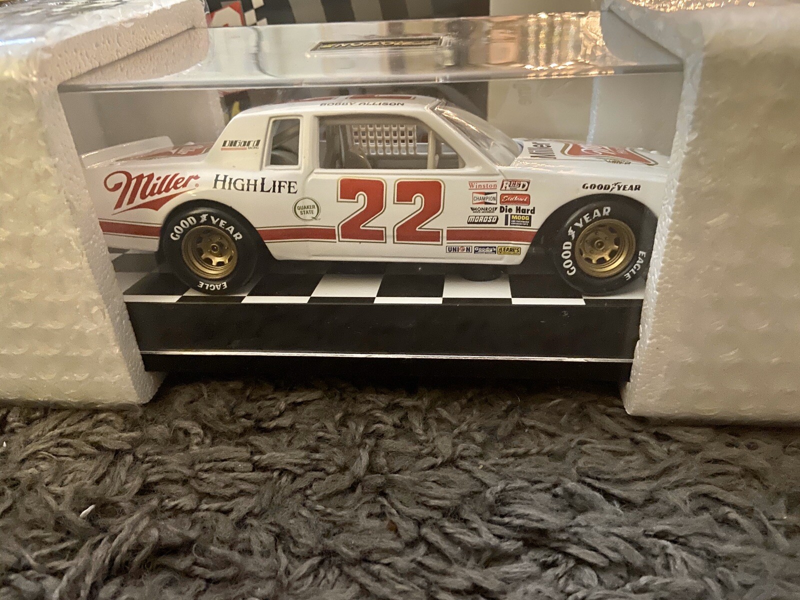 1983 BOBBY ALLISON 1:24 MILLER HIGH LIFE BUICK NASCAR DIECAST RCCA ...