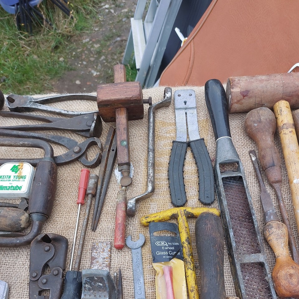 Joblot of 40 Vintage Woodwork Hand Tools Screwdrivers Etc Various ...