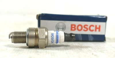 5 Pack Genuine OEM Bosch USR7AC Spark Plugs 79094 Fits Stihl 4 | Standard