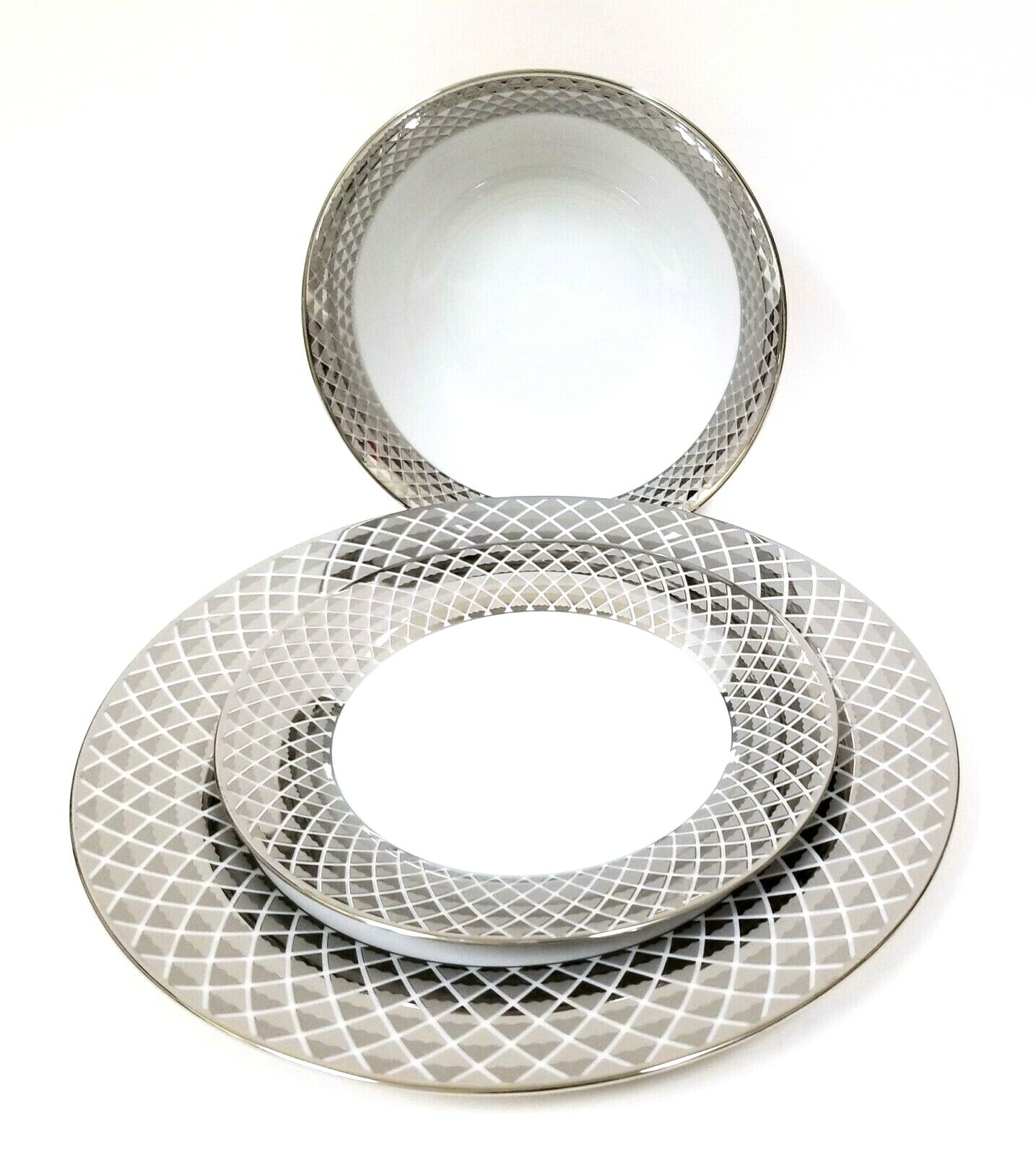 LUXE SET OF 4 PORCELAIN METALLIC SILVER DIAMOND PATTERN DINNER,SALAD ...