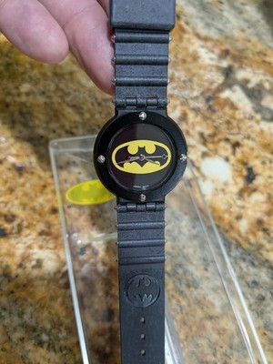 Quintel Batman 1989 Wrist Watch Black w/ Yellow Logo Dial & Second Hand ...