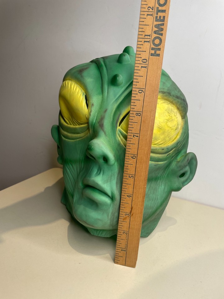 Vintage Swamp Thing Alien Monster Latex Halloween Mask Latex Rubber ...