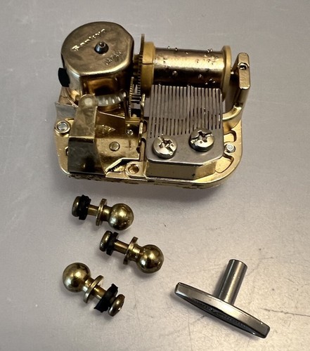 Vtg Mechanical Music Box Movement "Memories" w/ Key and 3 Knob Feet | eBay