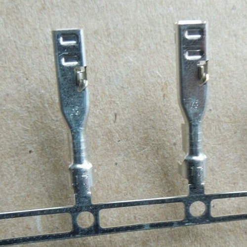 Delphi/ APTIV 15304711 Female Connector Full Spool 3500 Terminals | eBay