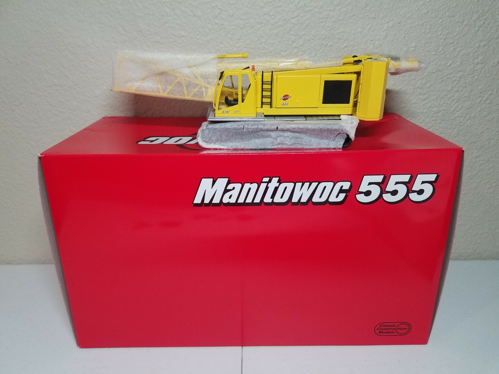 Manitowoc 555 Boom Crawler Crane - Yellow - CCM 1:50 Scale Diecast ...