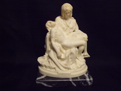 Statues & Figures - Pieta Jesus