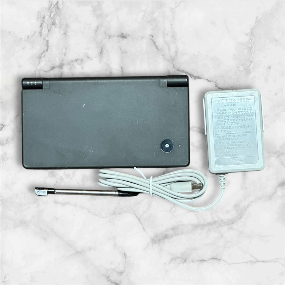 Nintendo DSi Black Console w/ Stylus and Charger - Tested - Ships Fast ...