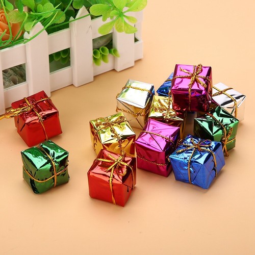 2PCS Gift Box Pendant Hanging Ornament For Christmas Tree Xmas Parties ...