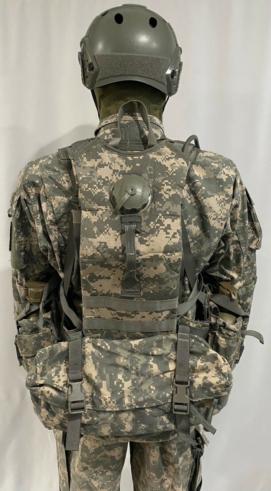 USGI MOLLE II Rifleman Kit Complete - ACU 21 Pieces | eBay