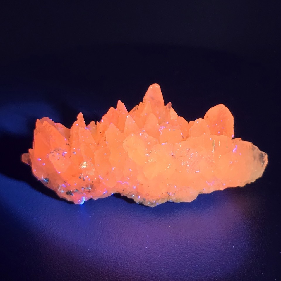 Fluorescent Mangano Calcite Dogtooth Crystal Specimen UV Reactive ...