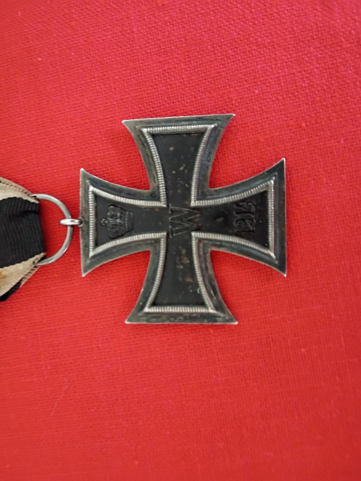 WWI ORIGINAL GERMAN IRON CROSS PIN BACK with RIBBON | eBay