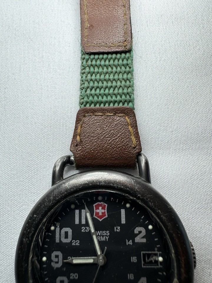 Vintage Swiss Army Victorinox Mens Cavalry Military Metal Watch 8 ...